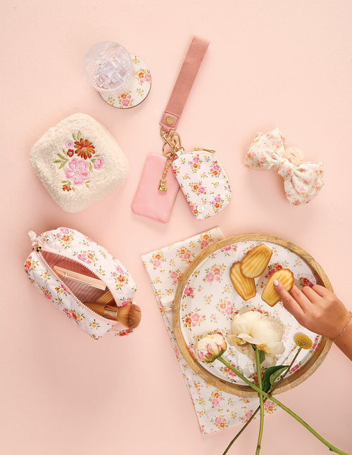 Collections – The Darling Effect